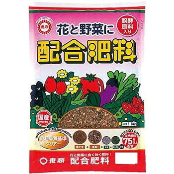 ※パッケージ、デザイン等は予告なく変更される場合があります。※画像はイメージです。商品タイトルと一致しない場合があります。さまざまな種類の花や野菜に与えられる栄養バランスになるよう、厳選した有機質肥料と化学肥料をバランス良く配合しました。花...