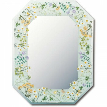 ※パッケージ、デザイン等は予告なく変更される場合があります。※画像はイメージです。商品タイトルと一致しない場合があります。シンプルで使い勝手が良い八角のミラーに、透明感ある水彩画の花や風に揺れる野花をアレンジ。繊細な色使いが優しく空間を飾り...
