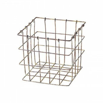 ※パッケージ、デザイン等は予告なく変更される場合があります。※画像はイメージです。商品タイトルと一致しない場合があります。小物類の収納など、様々な用途にご使用いただける、便利でおしゃれなワイヤーバスケットです。※モニターの設定により、現物の...