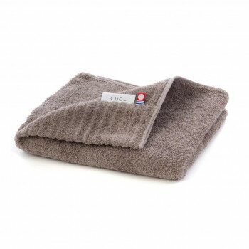 ※パッケージ、デザイン等は予告なく変更される場合があります。※画像はイメージです。商品タイトルと一致しない場合があります。髪と頭皮へのダメージを軽減するヘアケア専用タオルです。中が空洞で保水量が多いコットン糸と竹レーヨン糸を採用。両糸とも低...