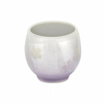 ※パッケージ、デザイン等は予告なく変更される場合があります。※画像はイメージです。商品タイトルと一致しない場合があります。加賀百万石の絢爛たる伝統、九谷焼とのコラボレーションから生まれた、現代的で華やかな宇野千代の仏具揃えです。繊細にして幽...