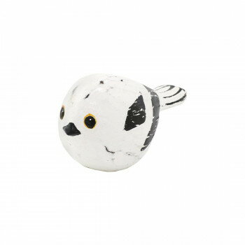 ※パッケージ、デザイン等は予告なく変更される場合があります。※画像はイメージです。商品タイトルと一致しない場合があります。ひとつひとつ手彫りのまあるいフォルムがかわいい、シマエナガのオブジェです。木の温もりを感じられるあたたかな表情に癒され...