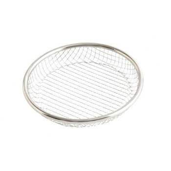 ※パッケージ、デザイン等は予告なく変更される場合があります。※画像はイメージです。商品タイトルと一致しない場合があります。金属加工で有名な新潟県燕三条エリアで製造、サビにくく丈夫なステンレス製です。網目が大きいから、洗いやすく、水切れも良く...