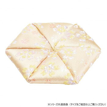 ※パッケージ、デザイン等は予告なく変更される場合があります。※画像はイメージです。商品タイトルと一致しない場合があります。優しい色合いの六角布団です。薄型タイプです。サイズ75×75×10mm個装サイズ：30.0×20.0×15.0cm重量...