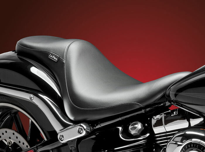 【適合】 2013〜2017 FXSB、FXSBSE 【商品説明】 Le Pera シルエット　デラックス　シート シルエットシート(LKB-860)をベースに、より快適性を重視したシート。 【サイズ】 ライダー側シート幅：318mm パッ...