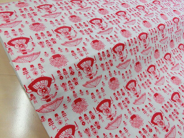 ドイツのオーガニックコットン。 ウェストファーレンストッフのオーガニックコットン。製造過程で化学薬品を一切使われていないため肌に優しく安心してお使いいただけます。 生地質は、柔らかさの中にハリ感もあり適度な厚みといった感じ。 小物はもちろん...