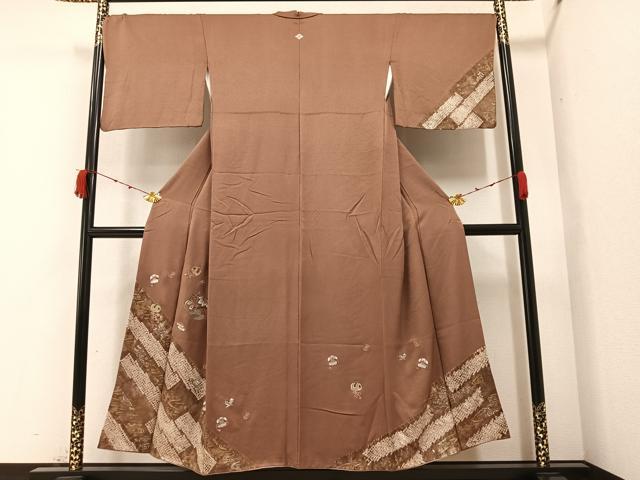 ■■■　サイズ　■■■ 身丈 147cm（肩から） 裄丈 69cm 袖丈 42cm　縫込み 2cm 袖幅 35cm 前幅 23cm 後幅 28.5cm 着物縫いこみ 内揚げ 7cm 裄 お袖側 約0cm　身頃側 約0cm ■■■　商品詳細　...