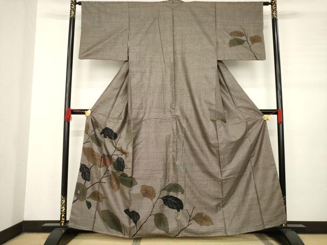 ■■■　サイズ　■■■ 身丈 160cm（肩から） 裄丈 62cm 袖丈 45cm　縫込み 8cm 袖幅 32cm 前幅 24cm 後幅 30cm 着物縫いこみ 内揚げ 5.5cm 裄 お袖側 約5cm　身頃側 約6.5cm ■■■　商品詳...