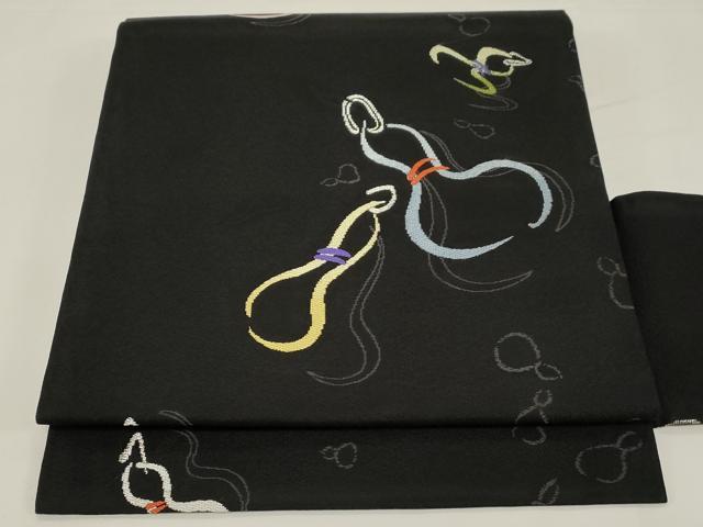 ■■■　サイズ　■■■ 長さ 362cm 幅 30cm程 ■■■　商品詳細　■■■ 【正絹・未使用】 状態は一度も締めておらず 特に目立ったシミ汚れなどもなく大変良い状態です。 大変上質な逸品になります。 お安く出品致しますので、是非この機...