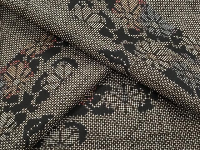 ■■■　サイズ　■■■ 身丈 164cm（肩から） 裄丈 68cm 袖丈 48cm　縫込み 7cm 袖幅 35cm 前幅 26.5cm 後幅 30.5cm 着物縫いこみ 内揚げ 0cm 裄 お袖側 約1cm　身頃側 約3cm ■■■　商品詳...