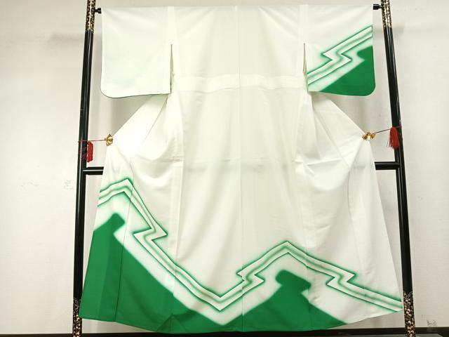 ■■■　サイズ　■■■ 身丈 150cm（肩から） 裄丈 64cm 袖丈 46cm　縫込み 4.5cm 袖幅 32cm 前幅 25cm 後幅 30cm 着物縫いこみ 内揚げ 3cm 裄 お袖側 約1cm　身頃側 約2cm ■■■　商品詳細　...