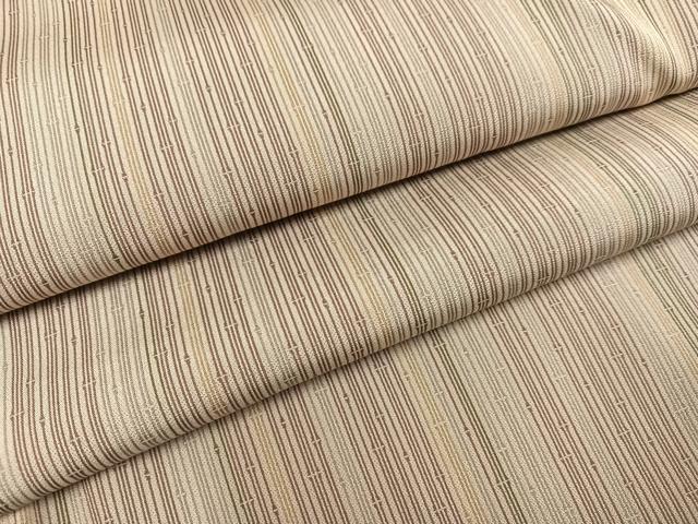 ■■■　サイズ　■■■ 身丈 160cm（肩から） 裄丈 62cm 袖丈 45.5cm　縫込み 6cm 袖幅 32cm 前幅 24cm 後幅 29cm 着物縫いこみ 内揚げ 4cm 裄 お袖側 約4cm　身頃側 約4.5cm ■■■　商品詳...