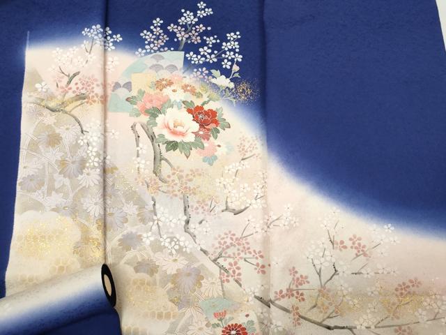 ■■■　サイズ　■■■ 長さ　　着尺分あり 幅　　　約37cm ■■■　商品詳細　■■■ 【正絹・未使用】 状態は接写画像のように裏面所々に薄い汚れがございます。 大変上質な逸品になります。 お安く出品致しますので、是非この機会にいかがでし...