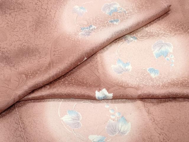 ■■■　サイズ　■■■ 身丈 127cm（肩から） 裄丈 65.5cm 袖丈 47.5cm　縫込み 5.5cm 袖幅 33.5cm 前幅 28.5cm 後幅 32.5cm 着物縫いこみ 内揚げ 9.5cm 裄 お袖側 約3cm　身頃側 約1...