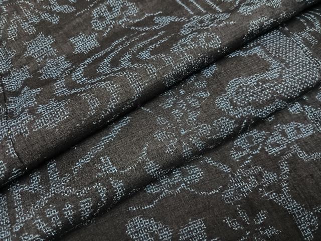 ■■■　サイズ　■■■ 身丈 162cm（肩から） 裄丈 63cm 袖丈 46cm　縫込み 4cm 袖幅 32.5cm 前幅 24.5cm 後幅 29cm 着物縫いこみ 内揚げ 0cm 裄 お袖側 約1cm　身頃側 約3cm ■■■　商品詳...