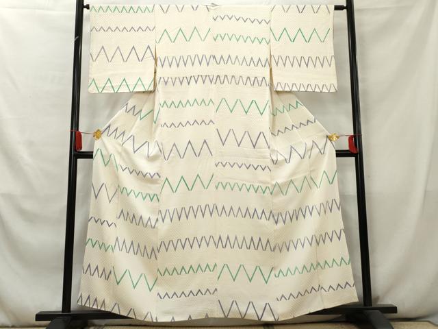 ■■■　サイズ　■■■ 身丈 156cm（肩から） 裄丈 63cm 袖丈 49cm　縫込み 3cm 袖幅 33cm 前幅 22.5cm 後幅 28cm 着物縫いこみ 内揚げ 0cm 裄 お袖側 約1cm　身頃側 約3cm ■■■　商品詳細　...