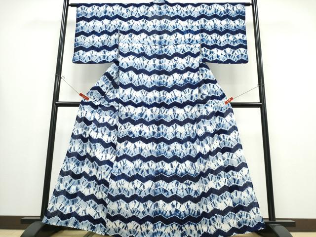 ■■■　サイズ　■■■ 身丈 164.5cm（肩から） 裄丈 64.5cm 袖丈 50cm　縫込み 2.5cm 袖幅 33.5cm 前幅 23.5cm 後幅 29.5cm 着物縫いこみ 内揚げ 0cm 裄 お袖側 約3cm　身頃側 約1.5...