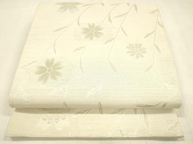 ■■■　サイズ　■■■ 長さ 442cm 幅 30cm程 ■■■　商品詳細　■■■ 【化繊】 状態は接写画像のように 前柄・柄止まり・裏地に薄い汚れがございますが その他特に目立ったシミ汚れなどもなく大変良い状態です。 お安く出品致しますの...