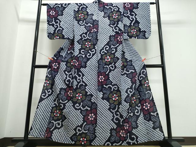 ■■■　サイズ　■■■ 身丈 159cm（肩から） 裄丈 63.5cm 袖丈 48cm　縫込み 4cm 袖幅 33.5cm 前幅 24.5cm 後幅 30cm 着物縫いこみ 内揚げ 0cm 裄 お袖側 約2.5cm　身頃側 約2.5cm ■...