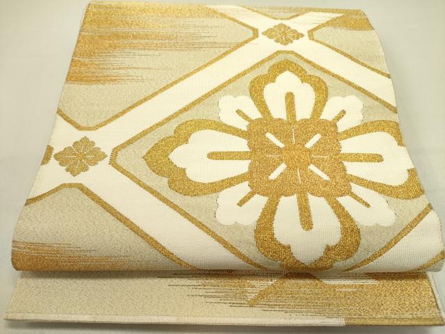 ■■■　サイズ　■■■ 長さ 432cm 幅 30cm程 ■■■　商品詳細　■■■ 【正絹・芯なし】 状態は締めてはおりますが 特に目立ったシミ汚れなどもなく大変良い状態です。 大変上質な逸品になります。 お安く出品致しますので、是非この機...
