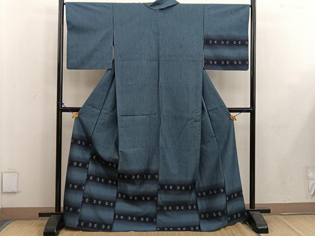 ■■■　サイズ　■■■ 身丈 167cm（肩から） 裄丈 66.5cm 袖丈 49cm　縫込み 5cm 袖幅 33.5cm 前幅 23.5cm 後幅 30.5cm 着物縫いこみ 内揚げ 0cm 裄 お袖側 約2cm　身頃側 約2cm ■■■...