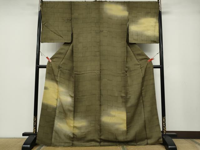 ■■■　サイズ　■■■ 身丈 170cm（肩から） 裄丈 70cm 袖丈 52cm　縫込み 9cm 袖幅 36cm 前幅 23cm 後幅 29cm 着物縫いこみ 内揚げ 0cm 裄 お袖側 約0cm　身頃側 約0cm ■■■　商品詳細　■■...