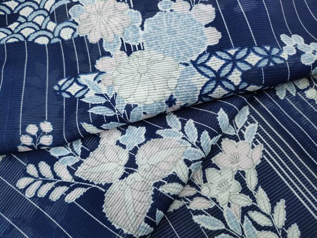 ■■■　サイズ　■■■ 身丈 164cm（肩から） 裄丈 65cm 袖丈 49cm　縫込み 2cm 袖幅 32.5cm 前幅 24cm 後幅 29cm 着物縫いこみ 内揚げ 0cm 裄 お袖側 約1.5cm　身頃側 約1cm ■■■　商品詳...