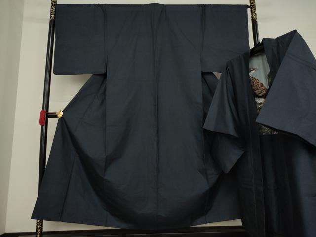 ■■■　サイズ　■■■ 【着物】 身丈 154cm（肩から） 裄丈 69.5cm 袖丈 53cm　縫込み 2cm 袖幅 35cm 前幅 26cm 後幅 32cm 着物縫いこみ 内揚げ 6cm 裄 お袖側 約1cm　身頃側 約1cm 【羽織】...