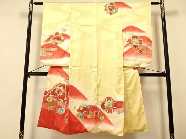 ■■■　サイズ　■■■ 【祝着】 身丈 133.5cm（肩から） 裄丈 58cm（肩上げ　0cm） 袖丈 70cm　縫込み 4.5cm 袖幅 31cm 前幅 21.5cm 後幅 27.5cm 着物縫いこみ 内揚げ 6.5cm （腰上げ　0c...