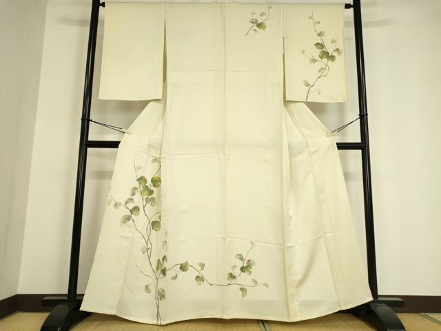 ■■■　サイズ　■■■ 身丈 159cm（肩から） 裄丈 65cm 袖丈 56cm　縫込み 4cm 袖幅 33cm 前幅 24cm 後幅 30cm 着物縫いこみ 内揚げ 6.5cm 裄 お袖側 約2cm　身頃側 約2.5cm ■■■　商品詳...