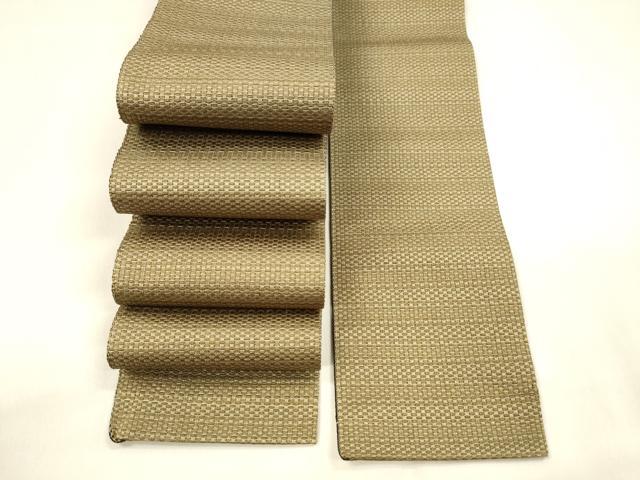 ■■■　サイズ　■■■ 長さ 414cm 幅 9.5cm程 ■■■　商品詳細　■■■ 【正絹】 状態は1.2回程しか締めておらず 特に目立ったシミ汚れなどもなく大変良い状態です。 本場筑前博多織は、 福岡県福岡市博多区やその周辺で生産される...