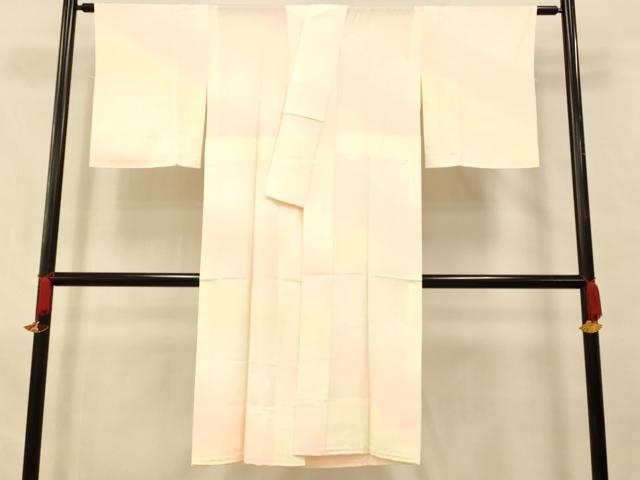 ■■■　サイズ　■■■ 身丈 123.5cm（肩から） 裄丈 61cm 袖丈 48cm　縫込み 4cm 袖幅 31.5cm 前幅 26.5cm 後幅 30cm 着物縫いこみ 内揚げ 6.5cm 裄 お袖側 約4cm　身頃側 約2.5cm ■...