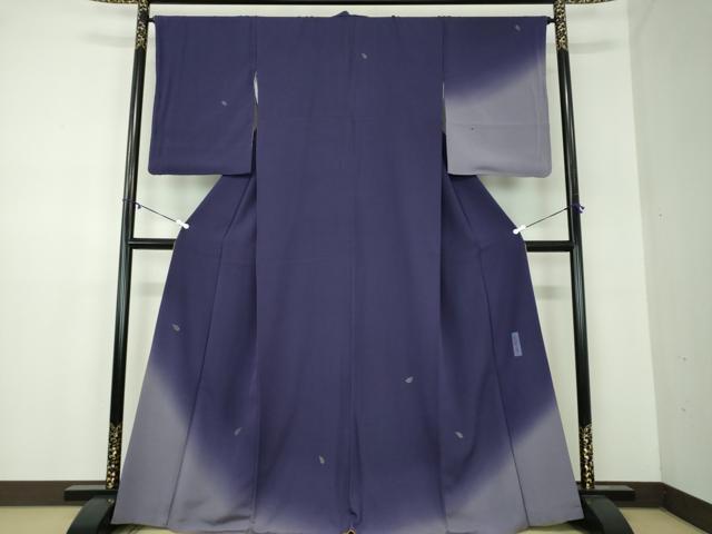 ■■■　サイズ　■■■ 身丈 167.5cm（肩から） 裄丈 66cm 袖丈 56.5cm　縫込み 2.5cm 袖幅 34cm 前幅 24.5cm 後幅 30cm 着物縫いこみ 内揚げ 3.5cm 裄 お袖側 約1cm　身頃側 約2.5cm...