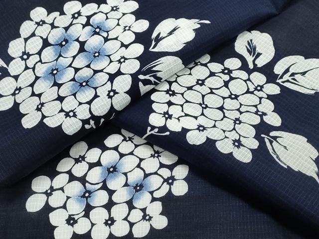 ■■■　サイズ　■■■ 身丈 164.5cm（肩から） 裄丈 67.5cm 袖丈 48cm　縫込み 1.5cm 袖幅 34.5cm 前幅 24.5cm 後幅 31.5cm 着物縫いこみ 内揚げ 0cm 裄 お袖側 約0cm　身頃側 約0cm...