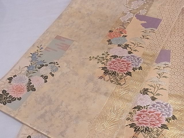 ■■■　サイズ　■■■ 長さ 418cm 幅 31cm程 ■■■　商品詳細　■■■ 【正絹】 状態は締めてはおりますが 特に目立ったシミ汚れなどもなく大変良い状態です。 大変上質な逸品になります。 お安く出品致しますので、是非この機会にいか...