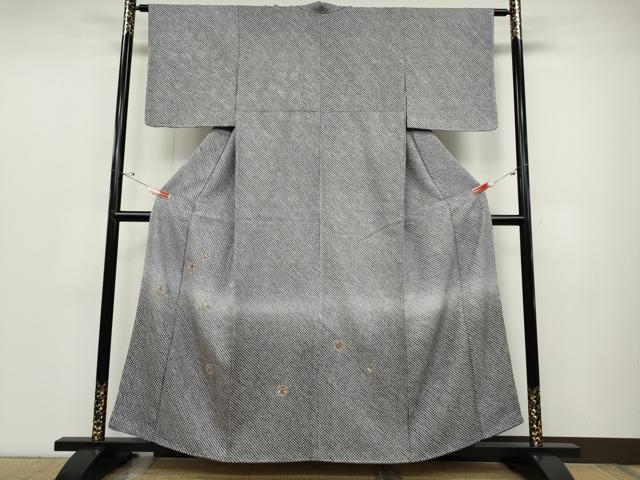 ■■■　サイズ　■■■ 身丈 157cm（肩から） 裄丈 62cm 袖丈 47cm　縫込み 8cm 袖幅 32cm 前幅 24.5cm 後幅 29.5cm 着物縫いこみ 内揚げ 6cm 裄 お袖側 約3cm　身頃側 約3cm ■■■　商品詳...