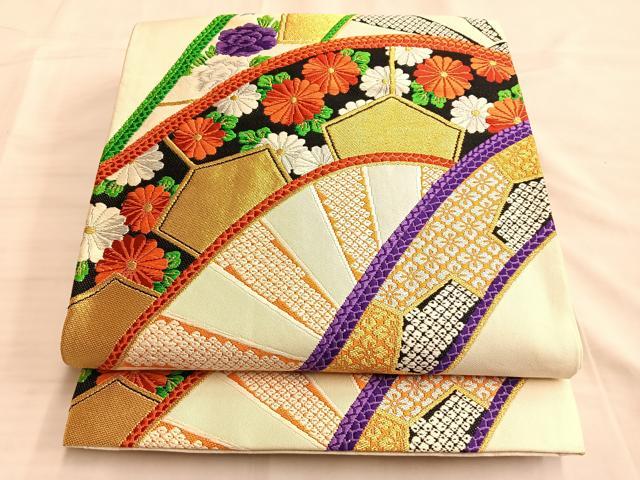 ■■■　サイズ　■■■ 長さ 434cm 幅 30.5cm程 ■■■　商品詳細　■■■ 【正絹】 詳細に関しましては、画像をご確認ください。 大変上質な逸品になります。 お安く出品致しますので、是非この機会にいかがでしょうか？ ■■■　注意...