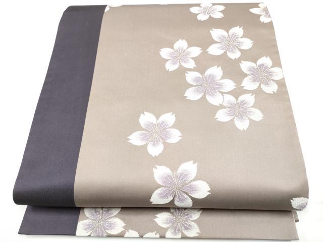 ■■■　サイズ　■■■ 長さ 442cm 幅 31cm程 ■■■　商品詳細　■■■ 【正絹】 状態は接写画像のように表地所々・裏地に薄い汚れがございます。 ジュサブローの名で親しまれる辻村寿三郎は、日本を代表する人形師です。 50年以上のキ...