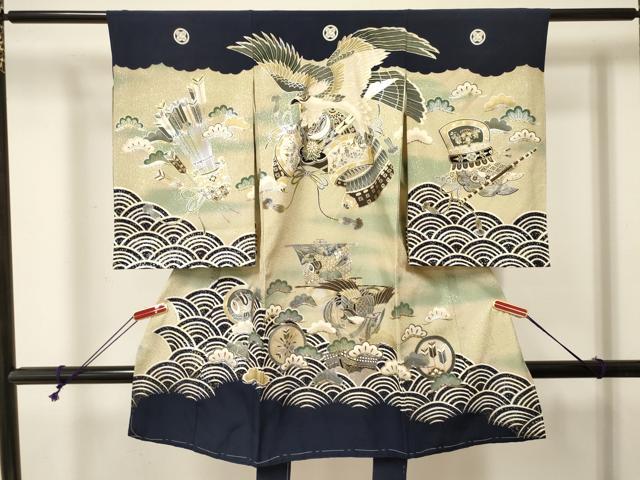 ■■■　サイズ　■■■ 【産着】 身丈 98cm（肩から） 裄丈 46.5cm 袖丈 55.5cm ■■■　商品詳細　■■■ 産着【正絹・五つ紋】の 状態は接写画像のように左袖付に糸ホツレがございますが その他表地は特に目立ったシミ汚れなど...
