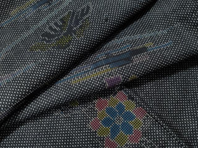 ■■■　サイズ　■■■ 身丈 163cm（肩から） 裄丈 64cm 袖丈 46cm　縫込み 4cm 袖幅 33cm 前幅 22cm 後幅 28cm 着物縫いこみ 内揚げ 0cm 裄 お袖側 約3cm　身頃側 約3cm ■■■　商品詳細　■■...