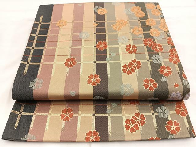 ■■■　サイズ　■■■ 長さ 434cm 幅 31cm程 ■■■　商品詳細　■■■ 【正絹・芯なし】 詳細に関しましては、画像をご確認ください。 大変上質な逸品になります。 お安く出品致しますので、是非この機会にいかがでしょうか？ ※汚れ等...