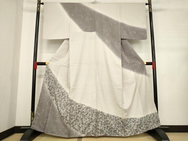 ■■■　サイズ　■■■ 身丈 161cm（肩から） 裄丈 63cm 袖丈 49cm　縫込み 8cm 袖幅 32cm 前幅 28cm 後幅 32cm 着物縫いこみ 内揚げ 9cm 裄 お袖側 約3.5cm　身頃側 約4.5cm ■■■　商品詳...