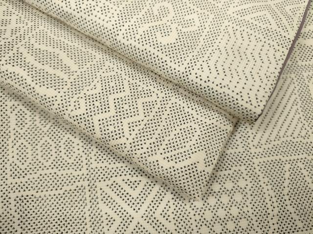 ■■■　サイズ　■■■ 身丈 151.5cm（肩から） 裄丈 63.5cm 袖丈 42cm　縫込み 6.5cm 袖幅 32.5cm 前幅 22.5cm 後幅 28cm 着物縫いこみ 内揚げ 3.5cm 裄 お袖側 約3cm　身頃側 約4.5...