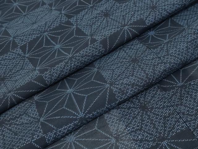 ■■■　サイズ　■■■ 身丈 146cm（肩から） 裄丈 62cm 袖丈 44cm　縫込み 4cm 袖幅 32cm 前幅 23cm 後幅 28cm 着物縫いこみ 内揚げ 0cm 裄 お袖側 約2.5cm　身頃側 約3cm ■■■　商品詳細　...