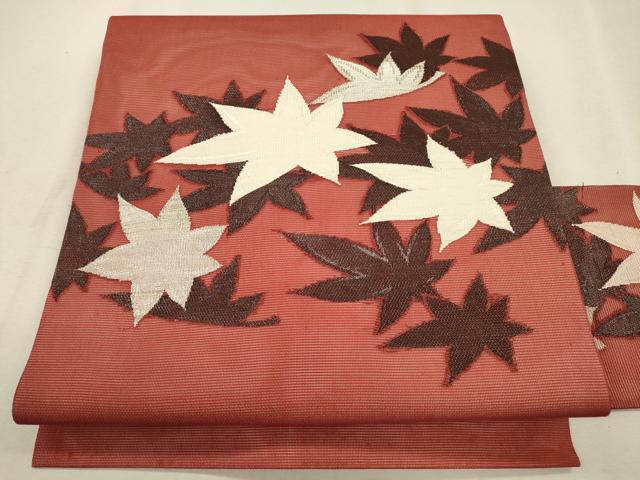 ■■■　サイズ　■■■ 長さ 352cm 幅 31.5cm程 ■■■　商品詳細　■■■ 【正絹】 状態は接写画像のように表地所々・裏地・帯芯に薄い汚れがございます。 大変上質な逸品になりますのでぜひお手入れをされてお召しになられてはいかがで...