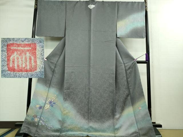 ■■■　サイズ　■■■ 身丈 170.5cm（肩から） 裄丈 71cm 袖丈 48.5cm　 縫込み 4cm 袖幅 36cm 前幅 27cm 後幅 30.5cm 着物縫いこみ 内揚げ 3.5cm 裄 お袖側 約 2cm　身頃側 約 3cm ...