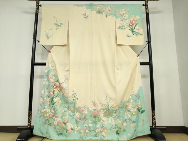 ■■■　サイズ　■■■ 身丈 169cm（肩から） 裄丈 64.5cm 袖丈 56cm　縫込み 5cm 袖幅 34cm 前幅 23cm 後幅 28.5cm 着物縫いこみ 内揚げ 4cm 裄 お袖側 約3cm　身頃側 約5cm ■■■　商品詳...