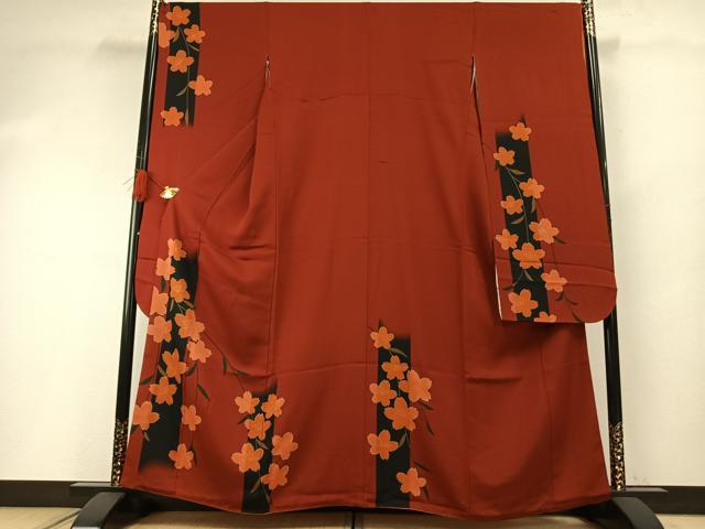 ■■■　サイズ　■■■ 身丈 160cm（肩から） 裄丈 69cm 袖丈 106cm　縫込み 6.5cm 袖幅 35cm 前幅 24cm 後幅 30cm 着物縫いこみ 内揚げ 0cm 裄 お袖側 約2cm　身頃側 約7cm ■■■　商品詳細...