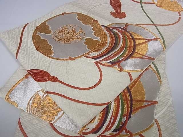 ■■■　サイズ　■■■ 長さ 436cm 幅 31cm程 ■■■　商品詳細　■■■ 【正絹・関西仕立て】 状態は接写画像のように 柄止まり、裏地に薄い汚れがございますが その他特に目立ったシミ汚れなどもなく大変良い状態です。 大変上質な逸品...