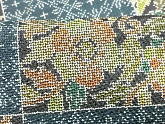 ■■■　サイズ　■■■ 身丈 159cm（肩から） 裄丈 62cm 袖丈 48cm　縫込み 6cm 袖幅 32cm 前幅 22.5cm 後幅 28.5cm 着物縫いこみ 内揚げ 5cm 裄 お袖側 約3cm　身頃側 約4cm ■■■　商品詳...